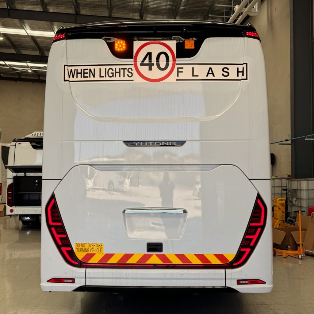TS150 Large School Bus 40Km/h & When Lights Flash signage kit - Safebus